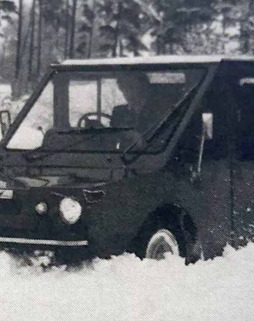 Easter Egg – You can play Pong in a Saab!